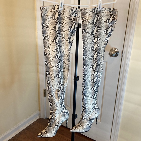Steve Madden | Shoes | Steve Madden Snakeskin Pattern Thigh High Boot ...